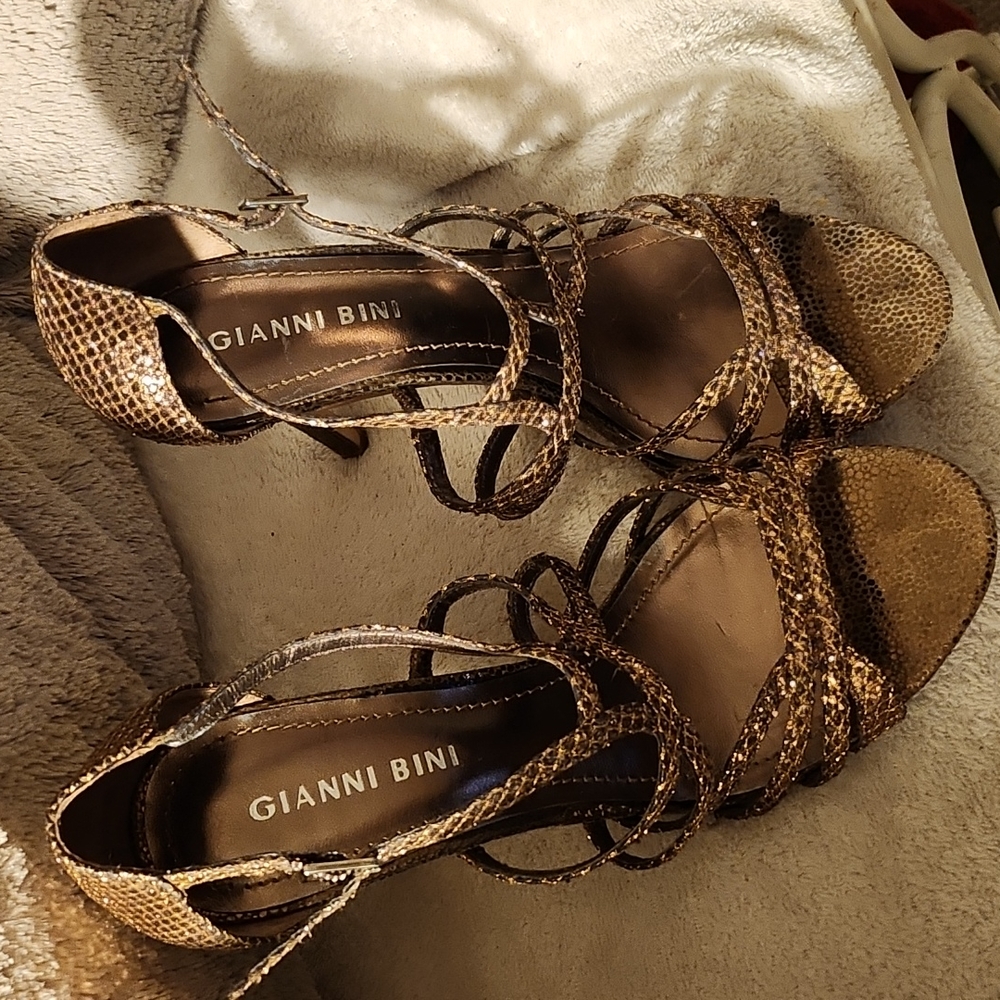 Bronze Gianni Bini Heels - Gem